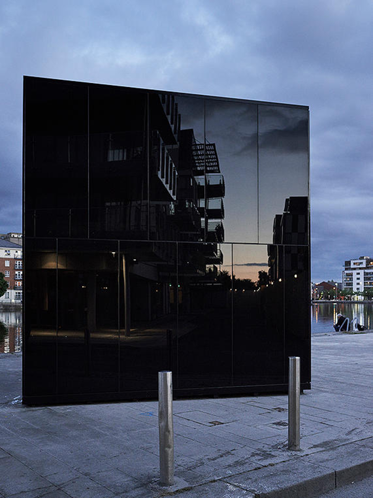 This ’’cube’’ rewrites the renewable energy methods as a new highly ...