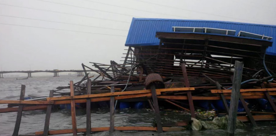 NLÉ Kunlé Adeyemi’s Makoko floating school collapsed after heavy rainfall