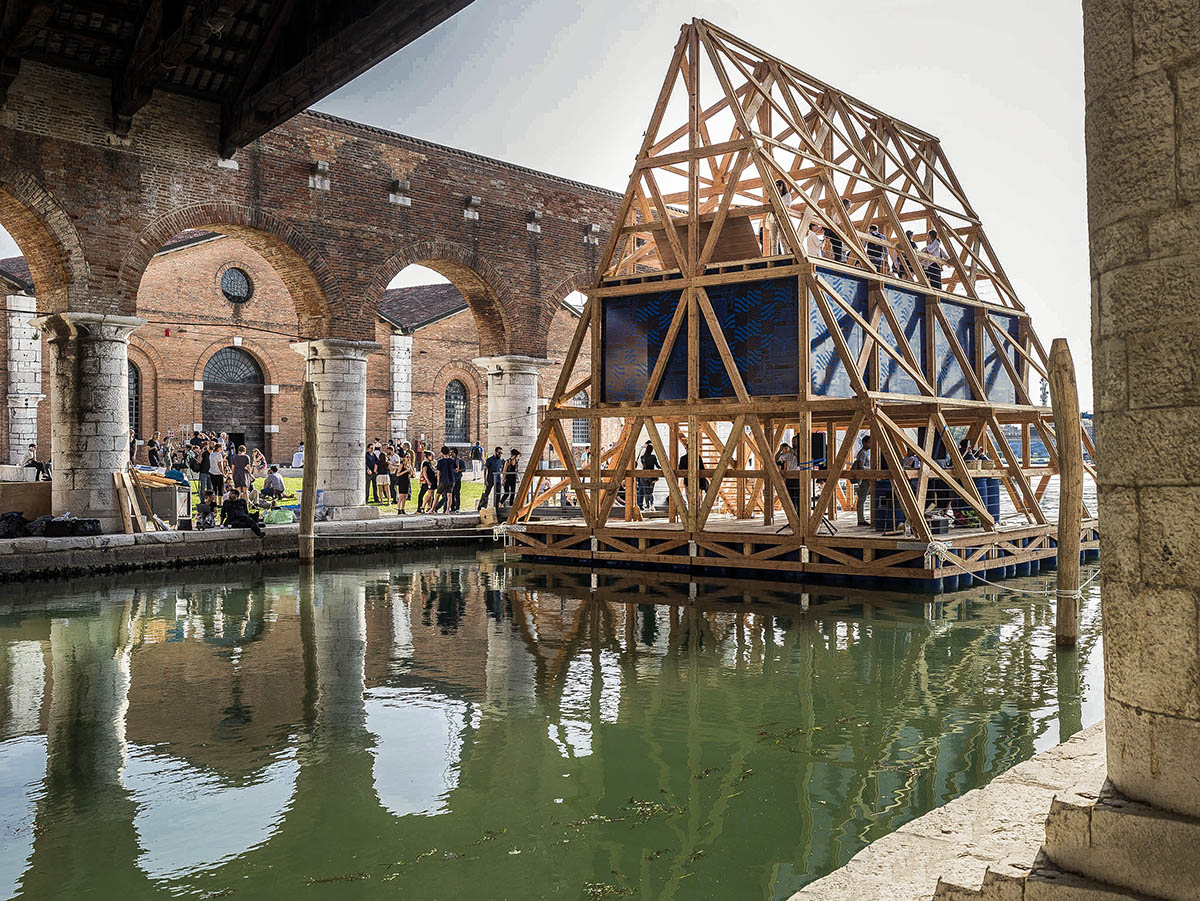 NLÉ Kunlé Adeyemi’s Makoko floating school collapsed after heavy rainfall