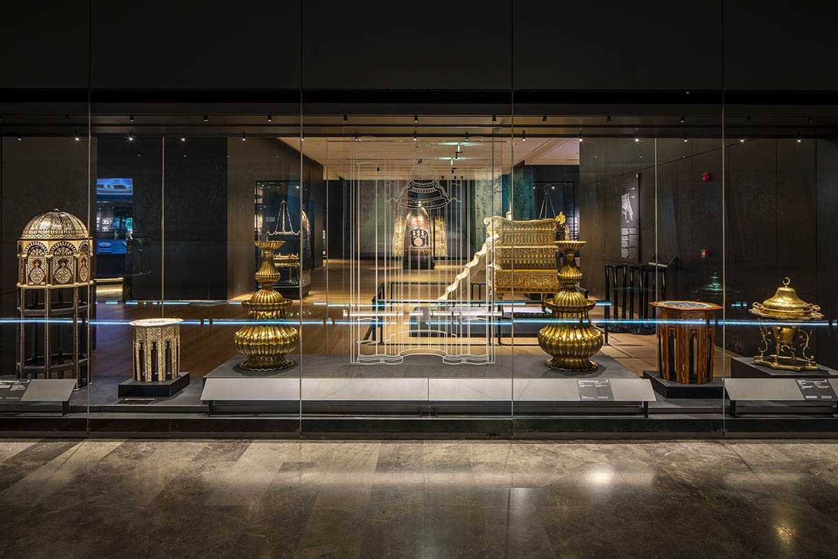 Sculptural and interactive spaces inform Islamic artefacts at Museum of ...
