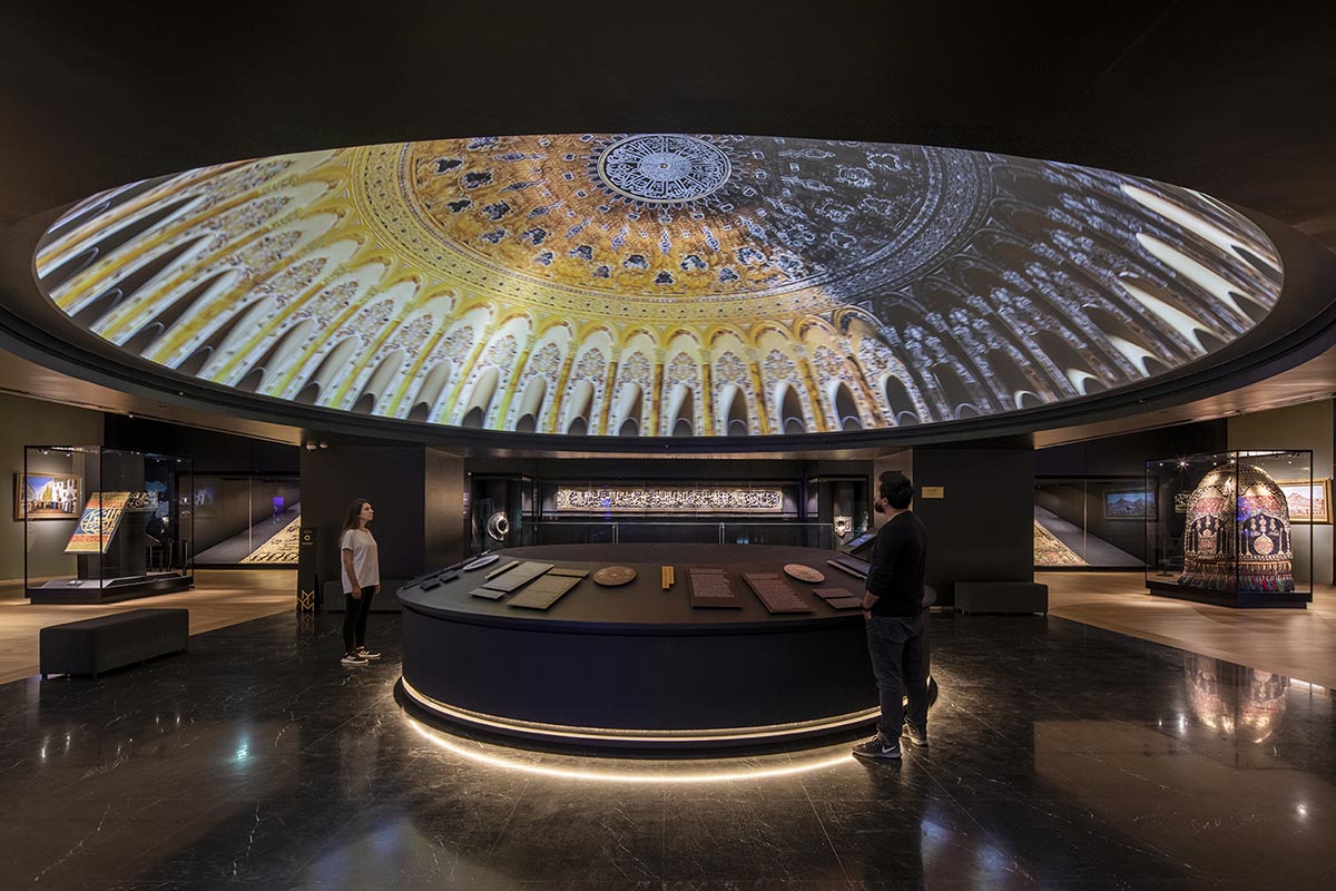 Sculptural and interactive spaces inform Islamic artefacts at Museum of ...