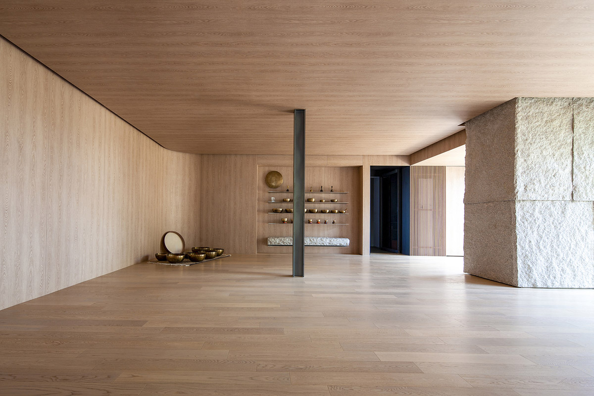 100A associates designs minimalist yoga center featuring pastel-toned ...
