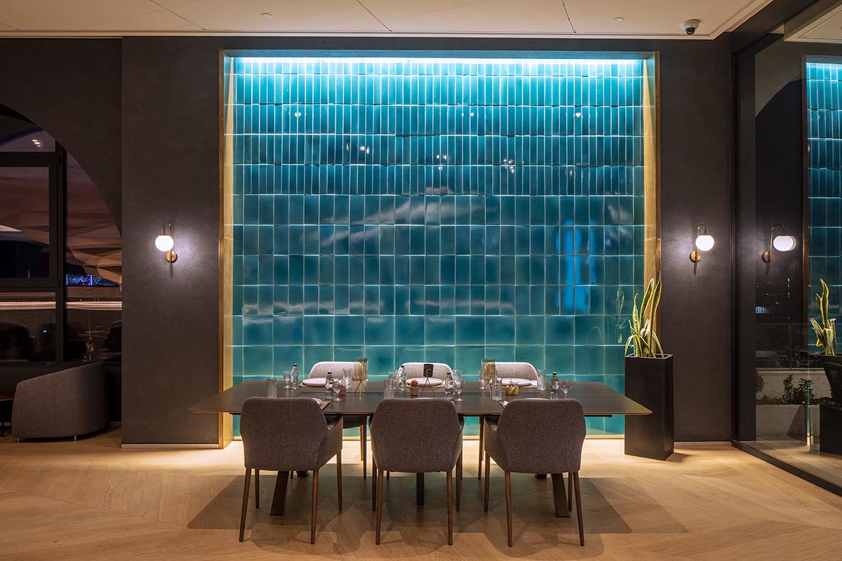 Sculptural and interactive spaces inform Islamic artefacts at Museum of ...