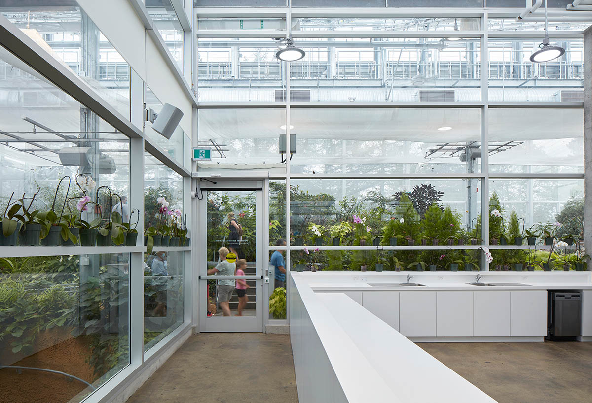 Montreal Insectarium features "immersive sensory labyrinth experience ...