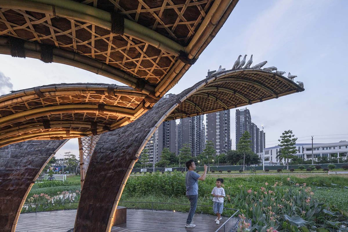 This Urban Park Micro Renovation enriches the use of public space with ...