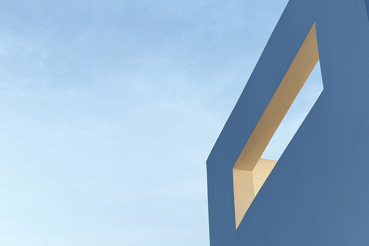 Glazed façade revives traditional Chinese house in Dazhai Village, Fujian