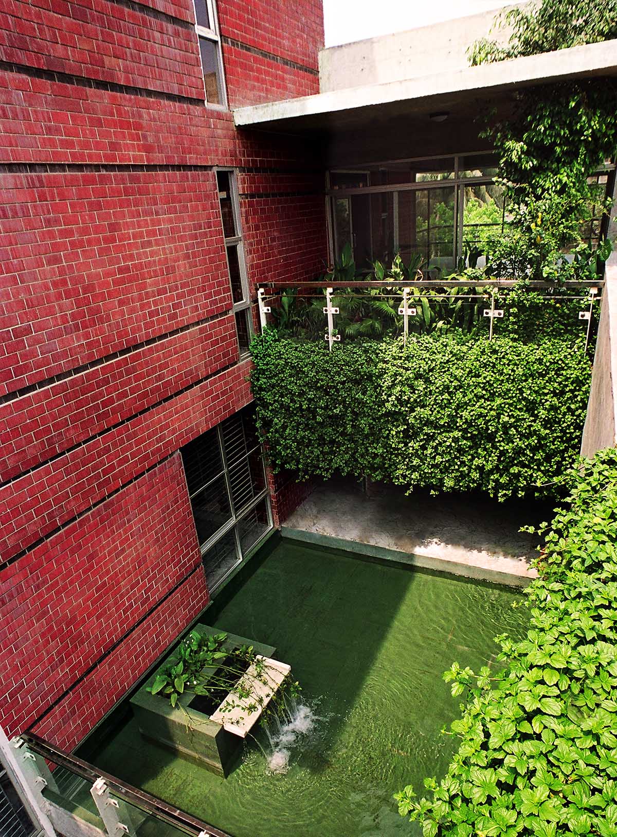 "My struggle was to create architecture optimizing the city’s climatic ...