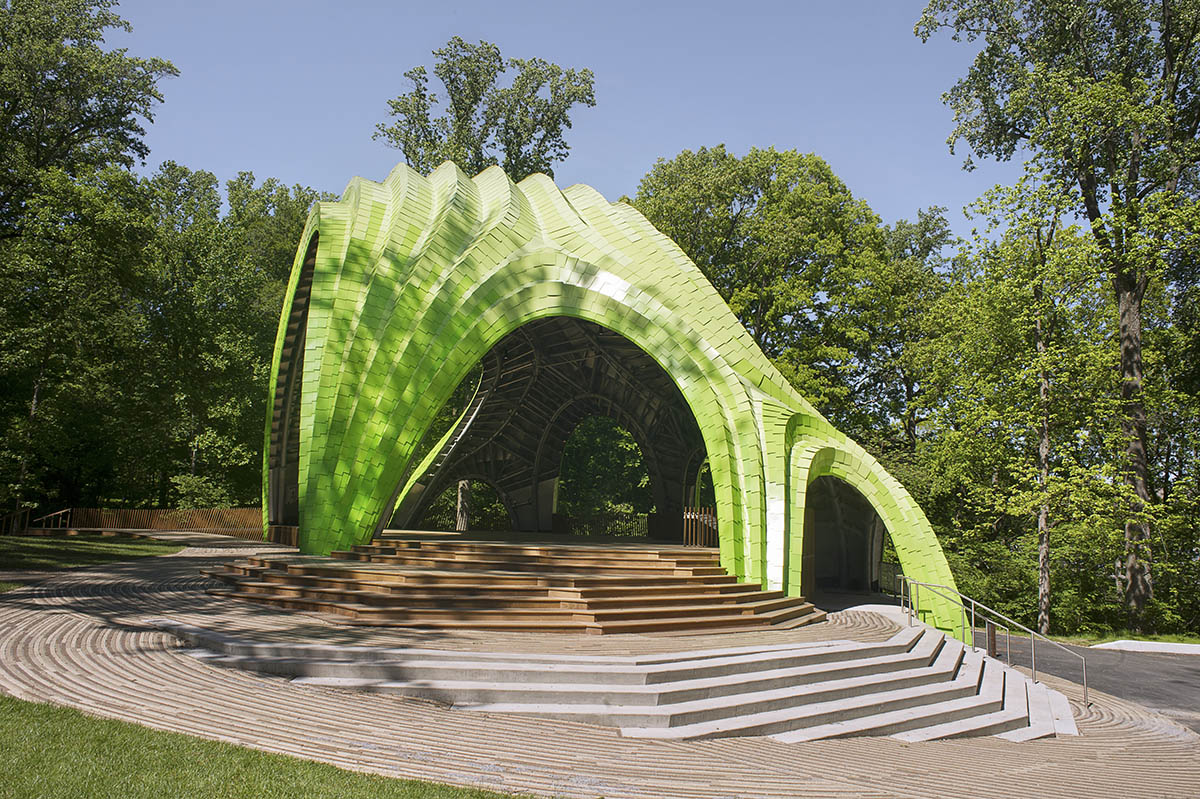 THEVERYMANY reinvents theatre typology with new Chrysalis Amphitheater ...