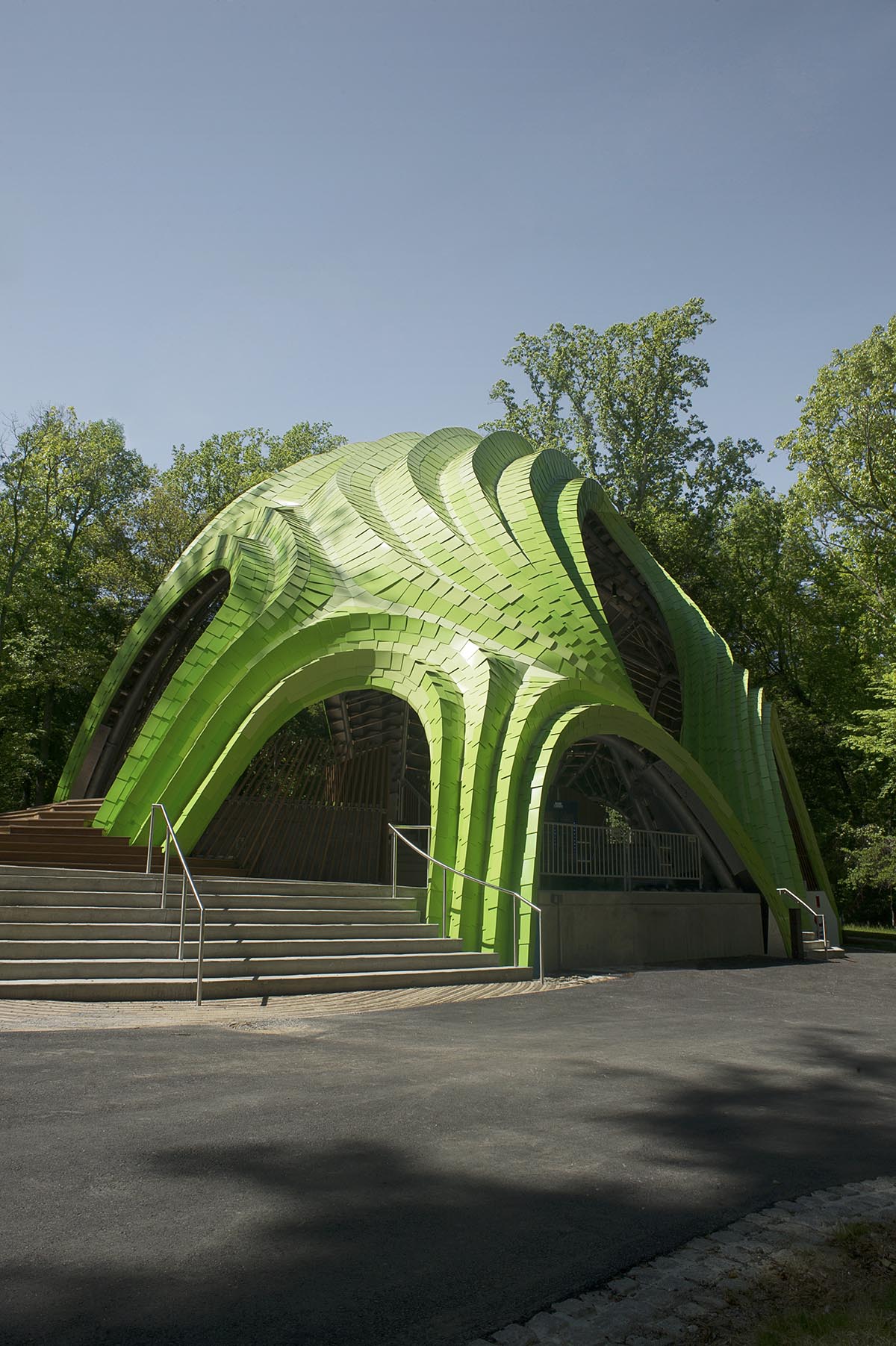 THEVERYMANY reinvents theatre typology with new Chrysalis Amphitheater ...