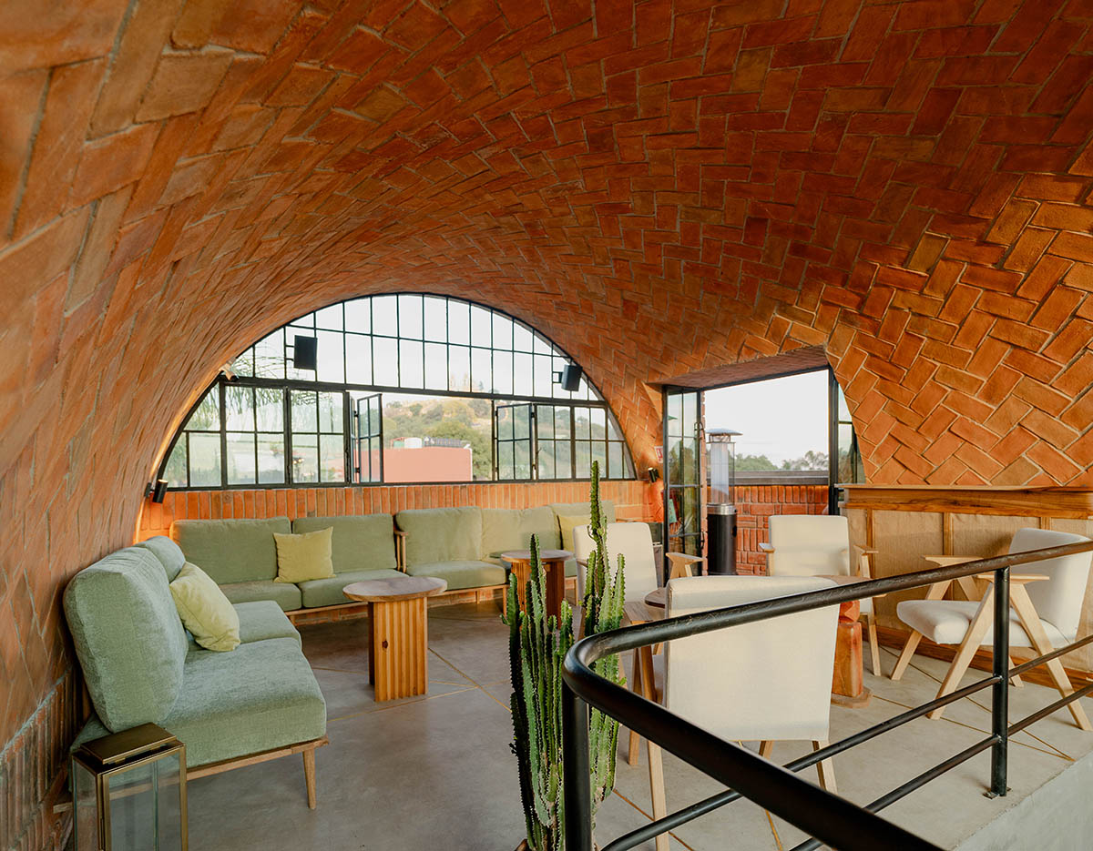 Estudio Tecalli built bar with red brick vault in Mexico