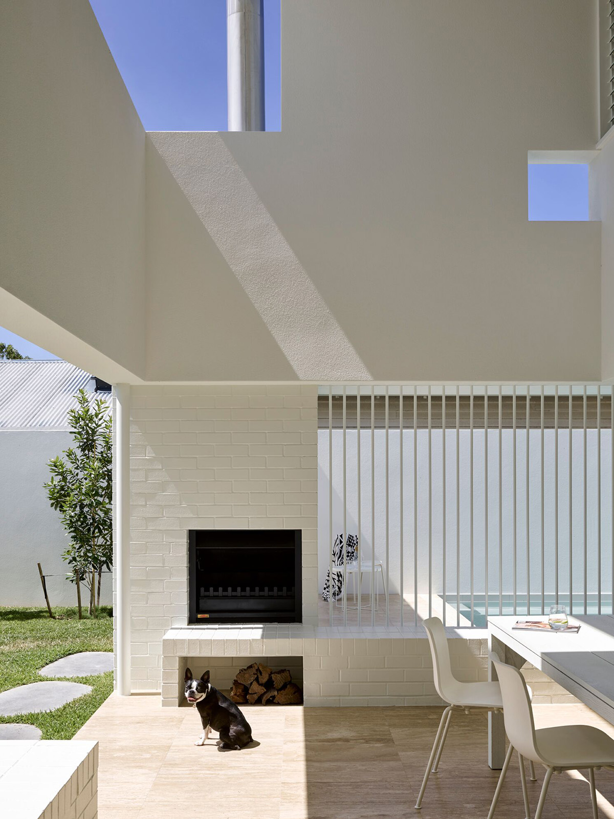 B&B Residence designed as a symbol of Australian modern architecture ...