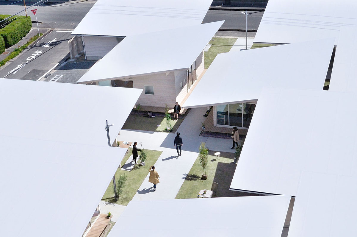 Studio Velocity transforms 1950s stacked housing complex into flat ...