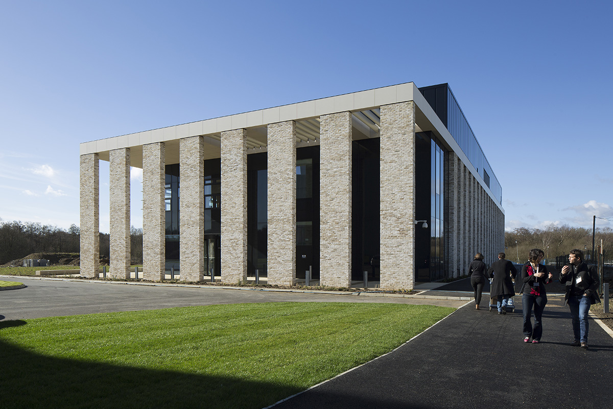 NBBJ completes new high-tech laboratory for The Pirbright Institute in ...