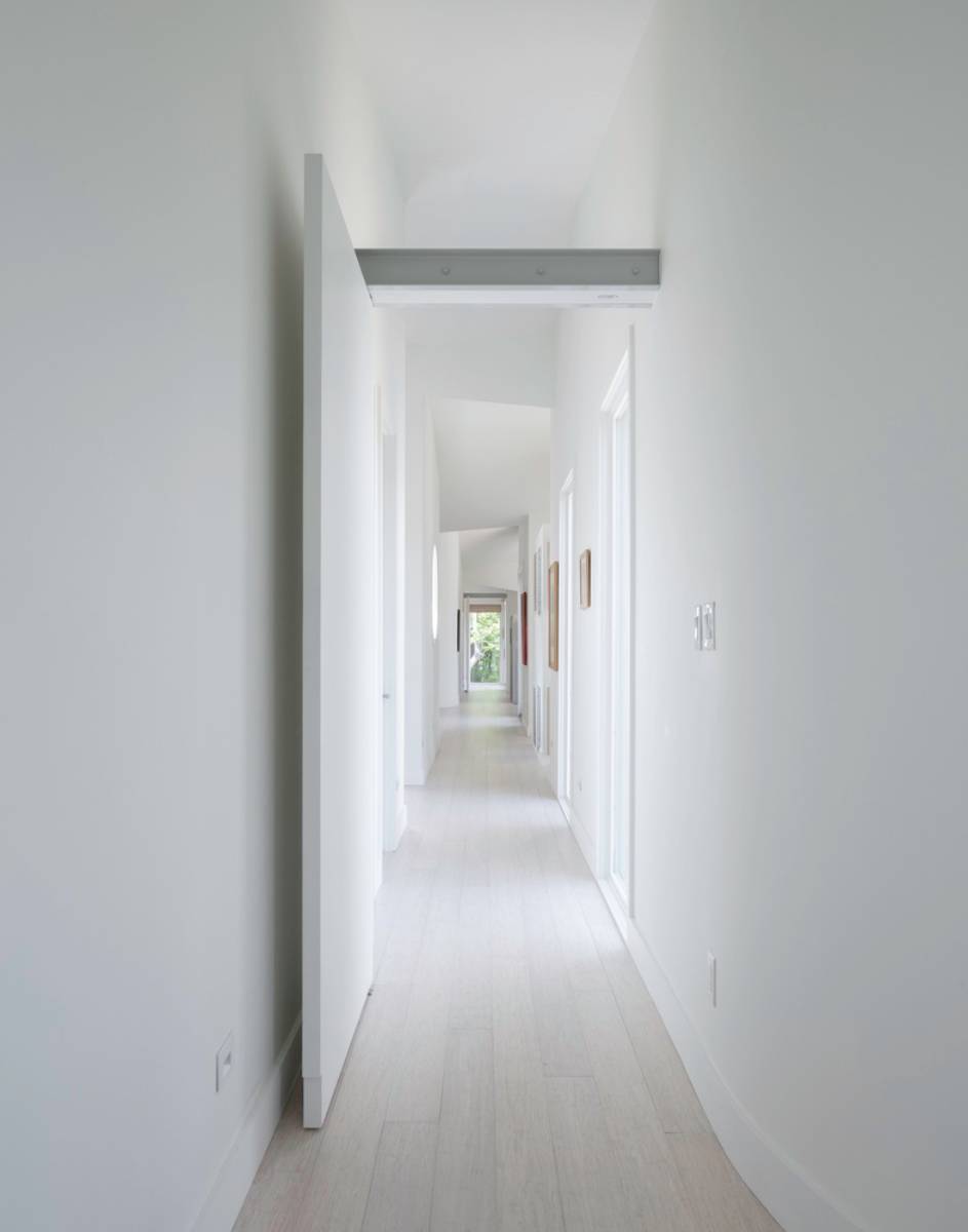 Shenandoah House by SCHAUM/SHIEH Celebrates Relationship To Land & Nature