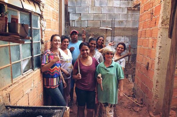 Autonomy and empowerment: female figure reconstruction through popular ...