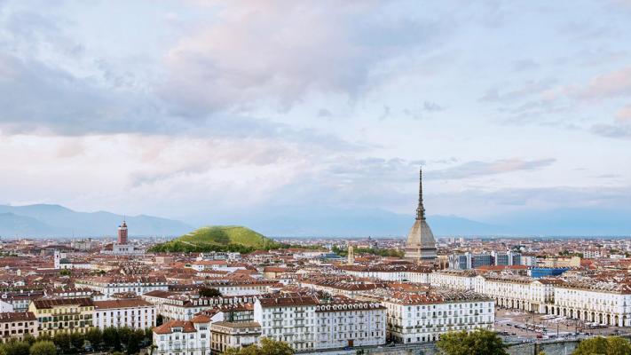 Angelo Renna created artificial sponge mountain to absorb CO2 in Turin