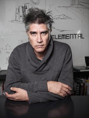 Alejandro Aravena to receive 2018 RIBA Charles Jencks Award
