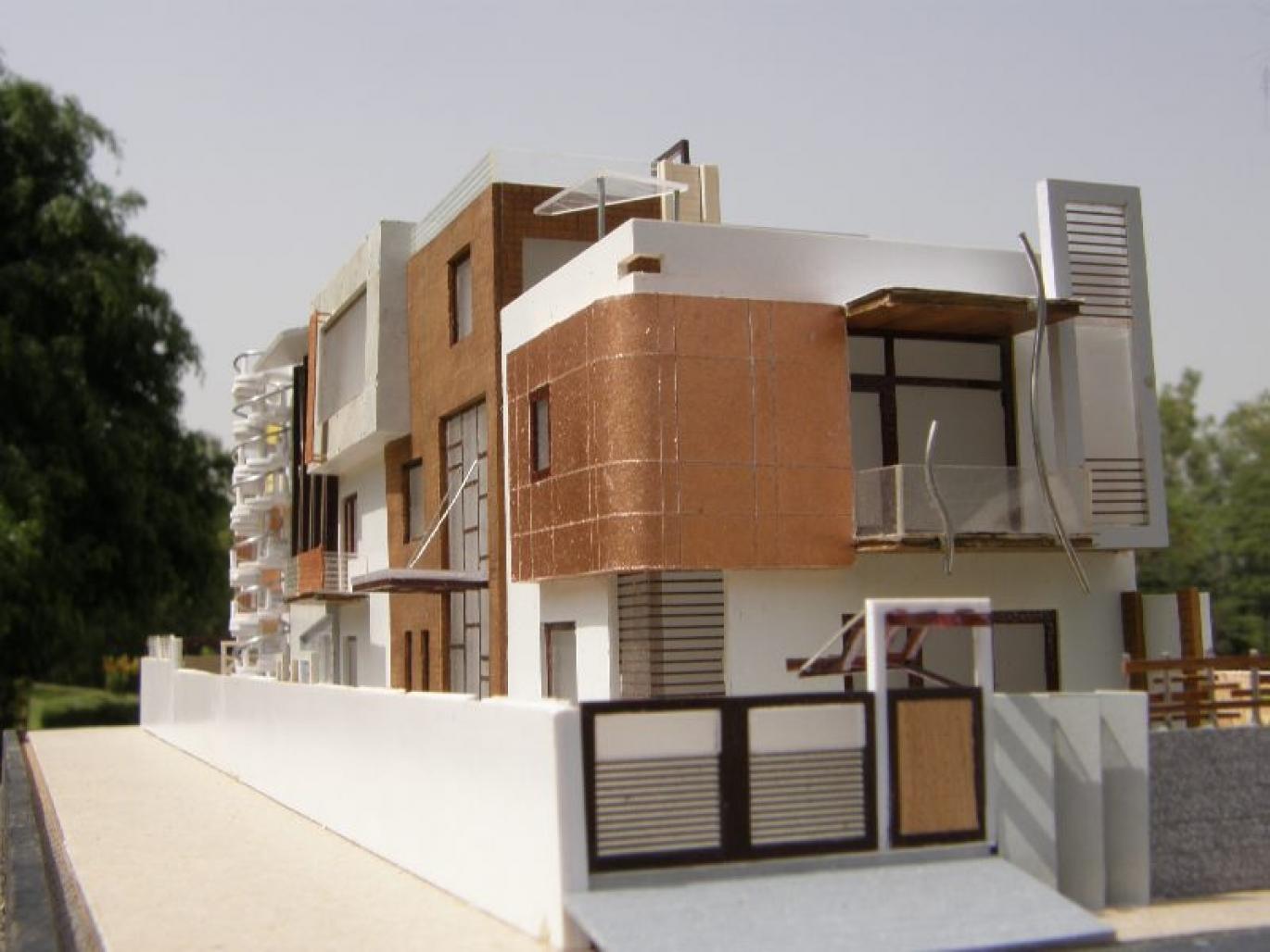 HOUSE AT MODEL TOWN