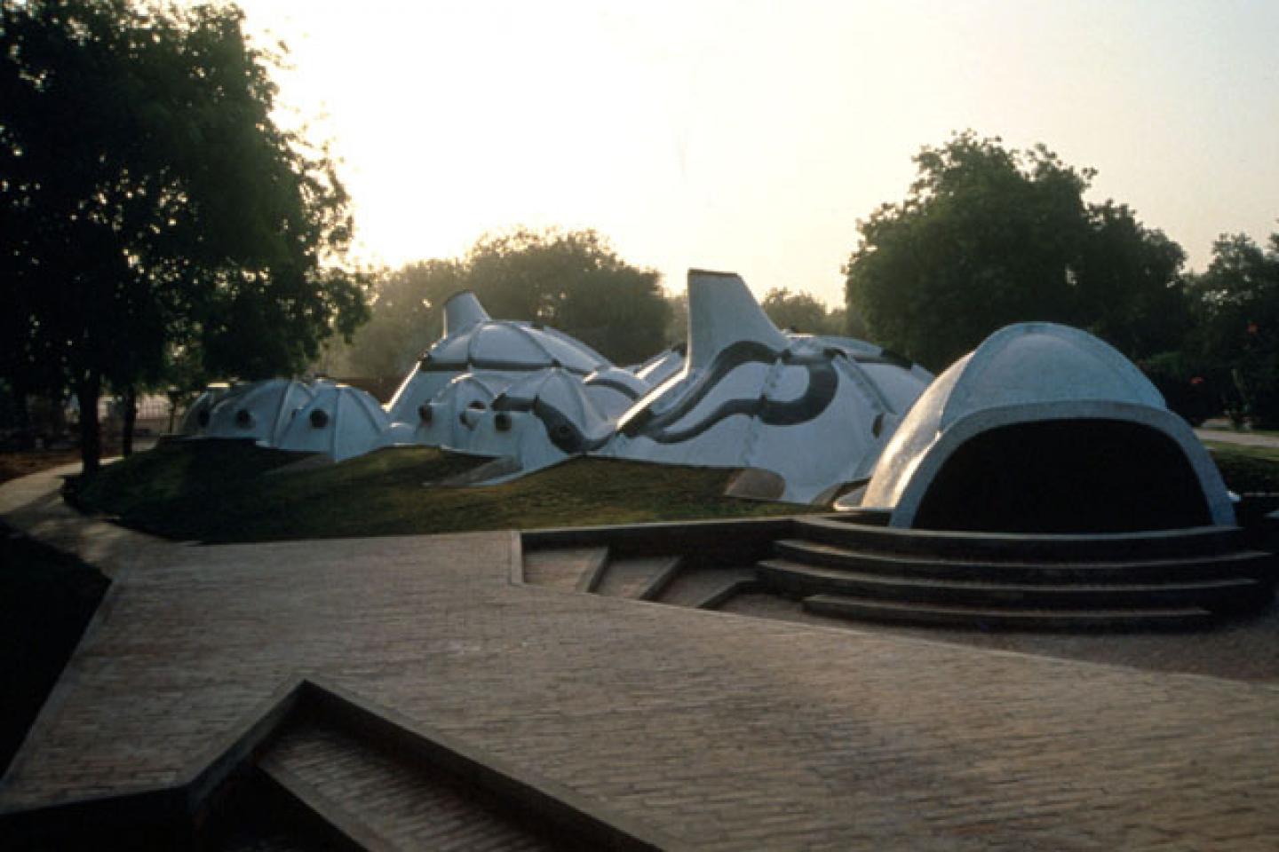 Hussain-Doshi Gufa Art Gallery