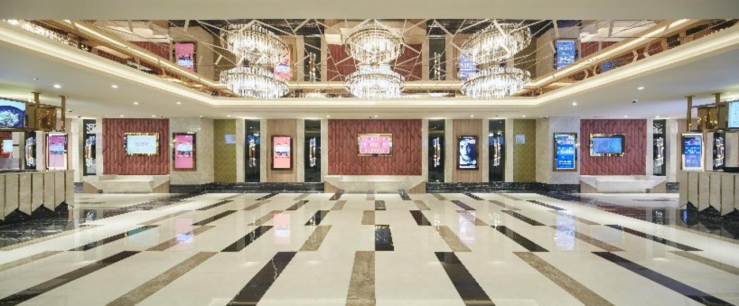 Cinema Multiplex | 6 Screens