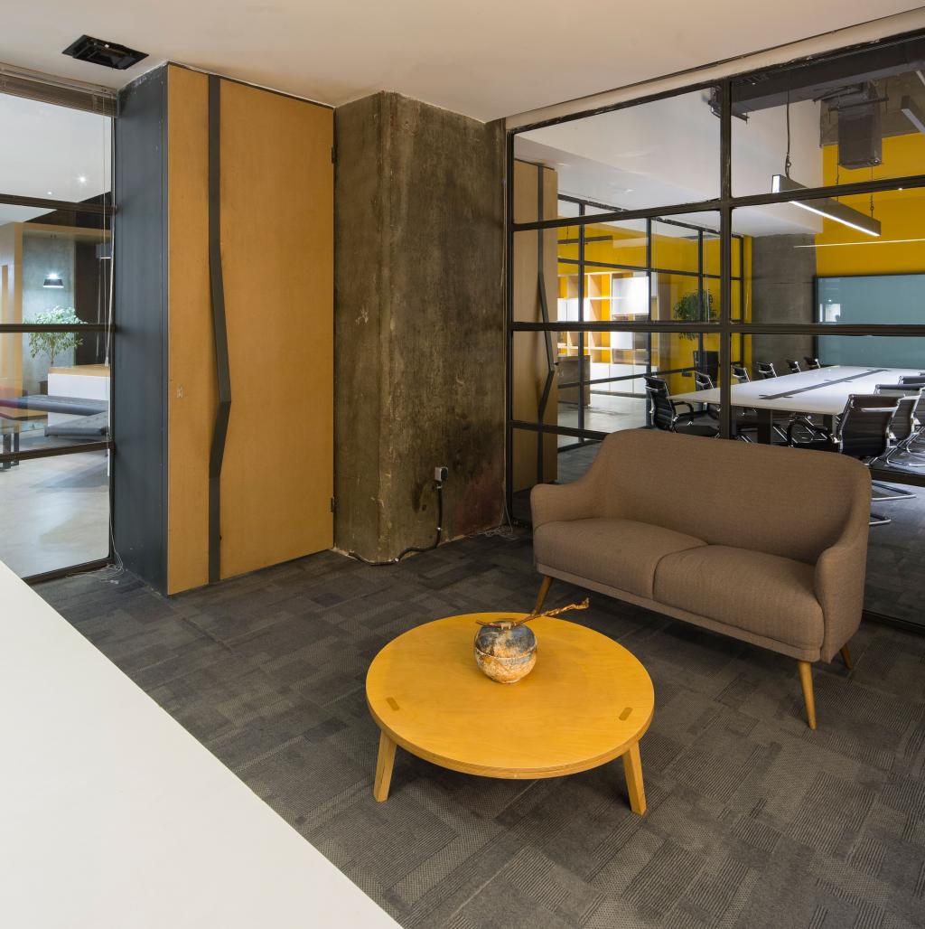 HonarShahre Aftab Cineplex Office - AshariArchitects