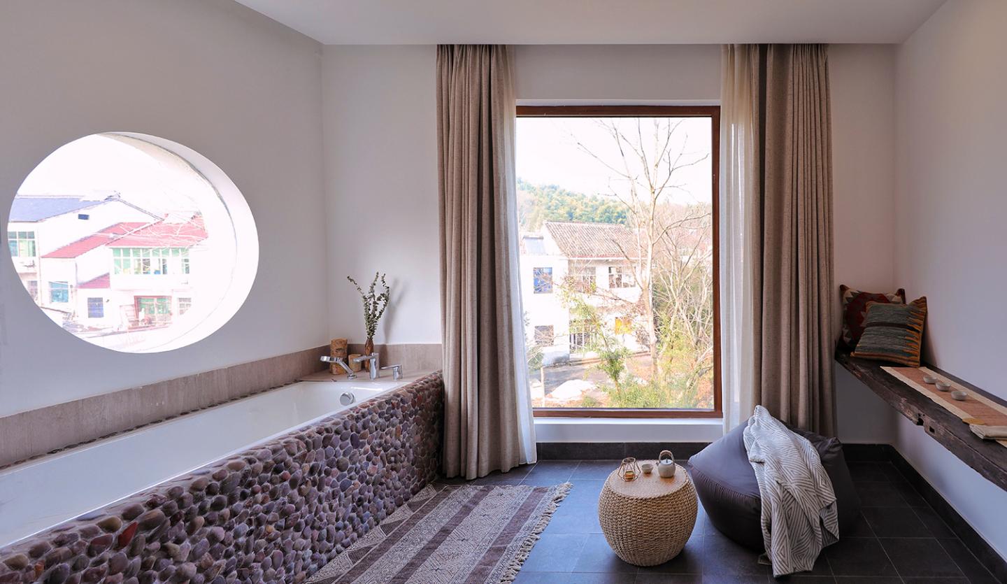 Silver Linings Boutique Country Hotel