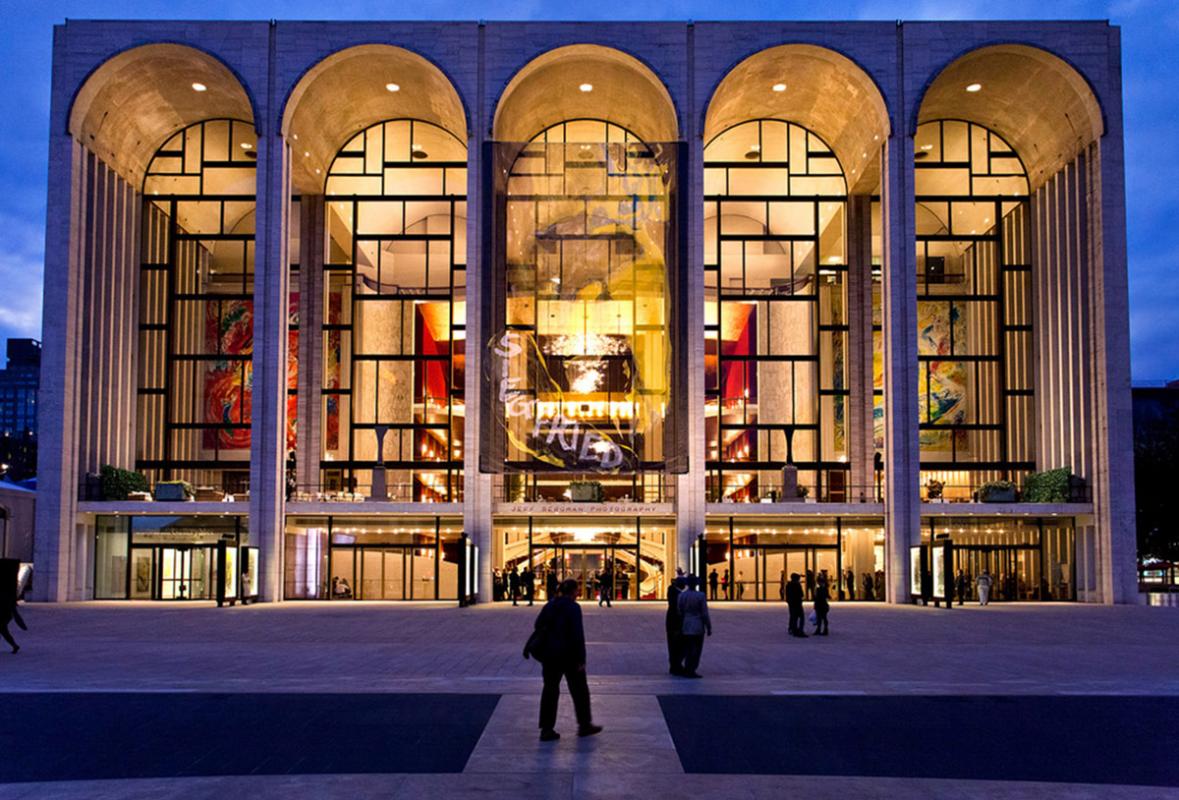 Ennead Architects has been selected to redesign Metropolitan Opera’s lobby