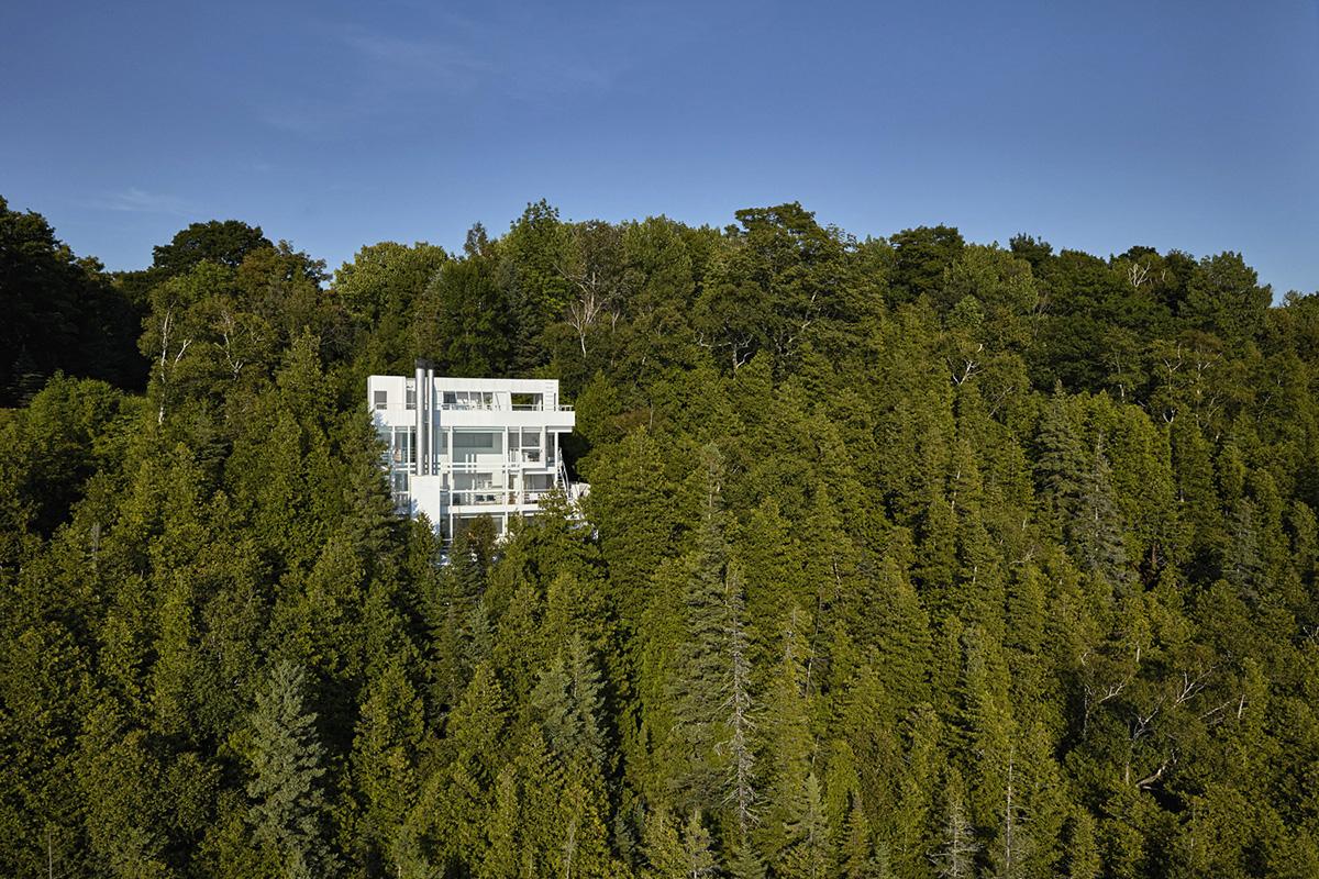 Richard Meier’s Douglas House in Michigan receives Historical Designation