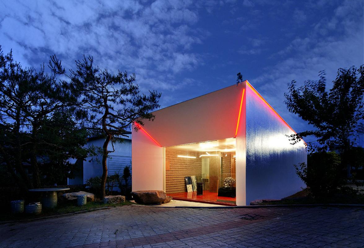 Welcome to Chocolate Box designed by Yoon Space in China